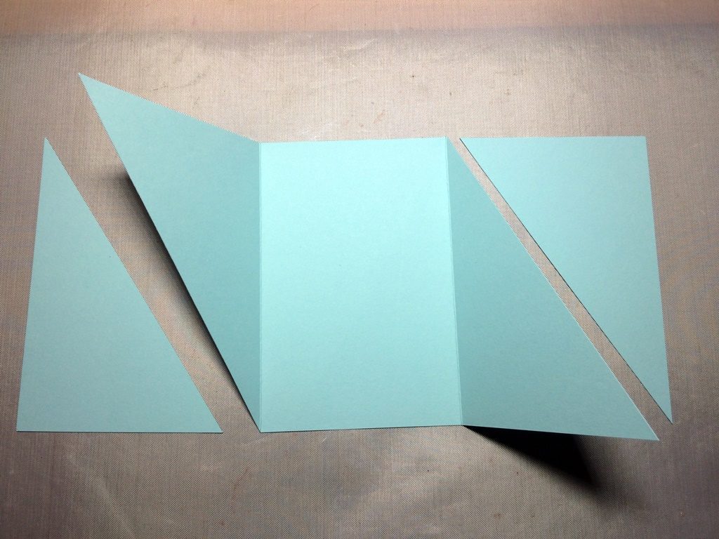 Anleitung Diagonal-Karte / Diagonal Fold Card Tutorial - IlkasArt